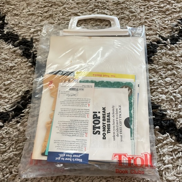 Troll book clubs | Other | Vintage 8s Troll Book Clubs Set | Poshmark